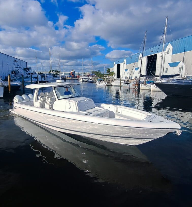 Intrepid Powerboats: Luxury Center Console, Sport Yachts, Fishing Boats