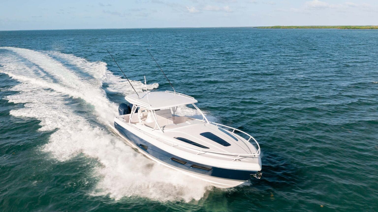 Yachting On Board: Intrepid 41 Valor - Intrepid Powerboats